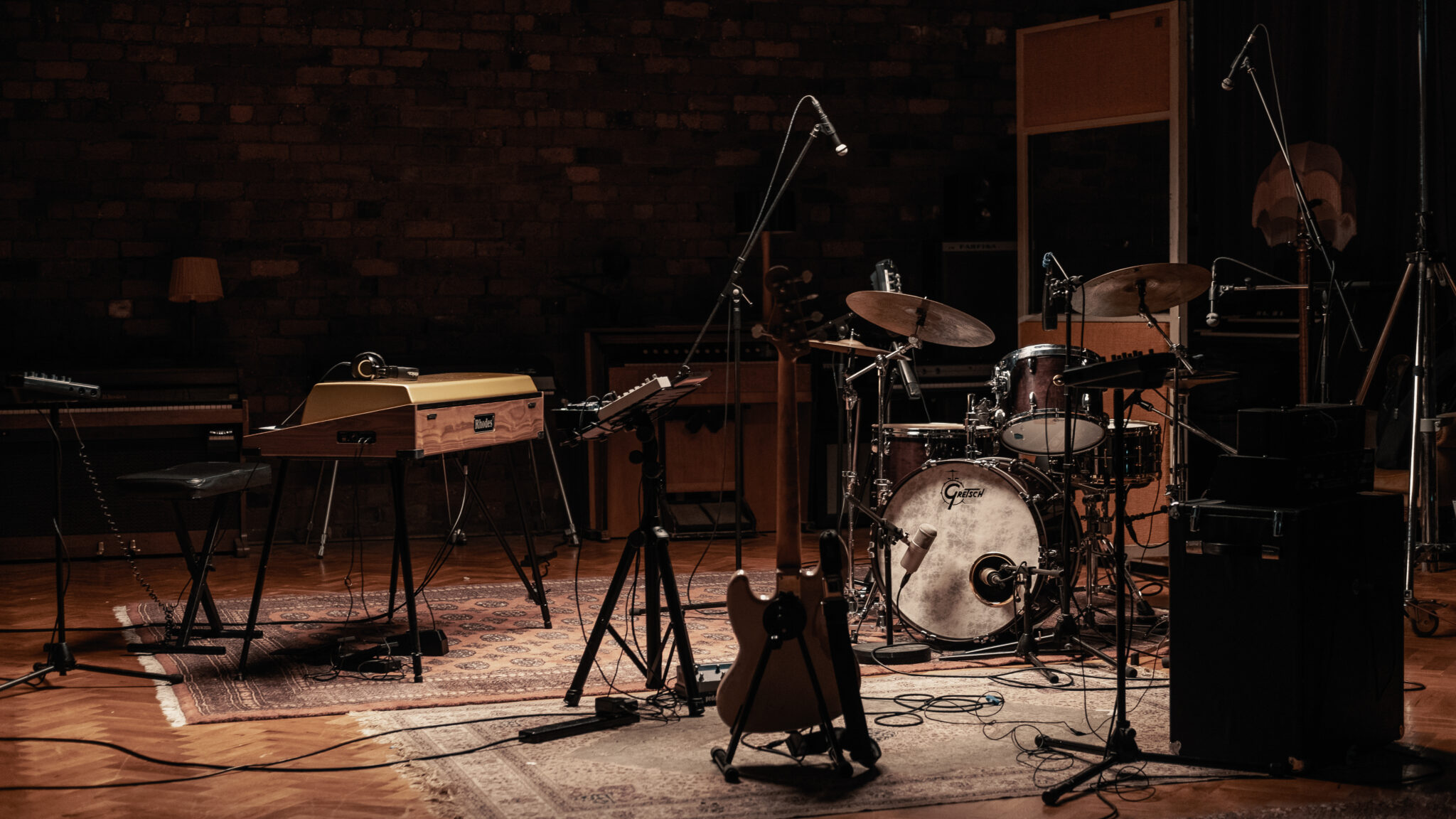 The Rhodes MK8 - New World of Sonic Possibilities - Rhodes Music