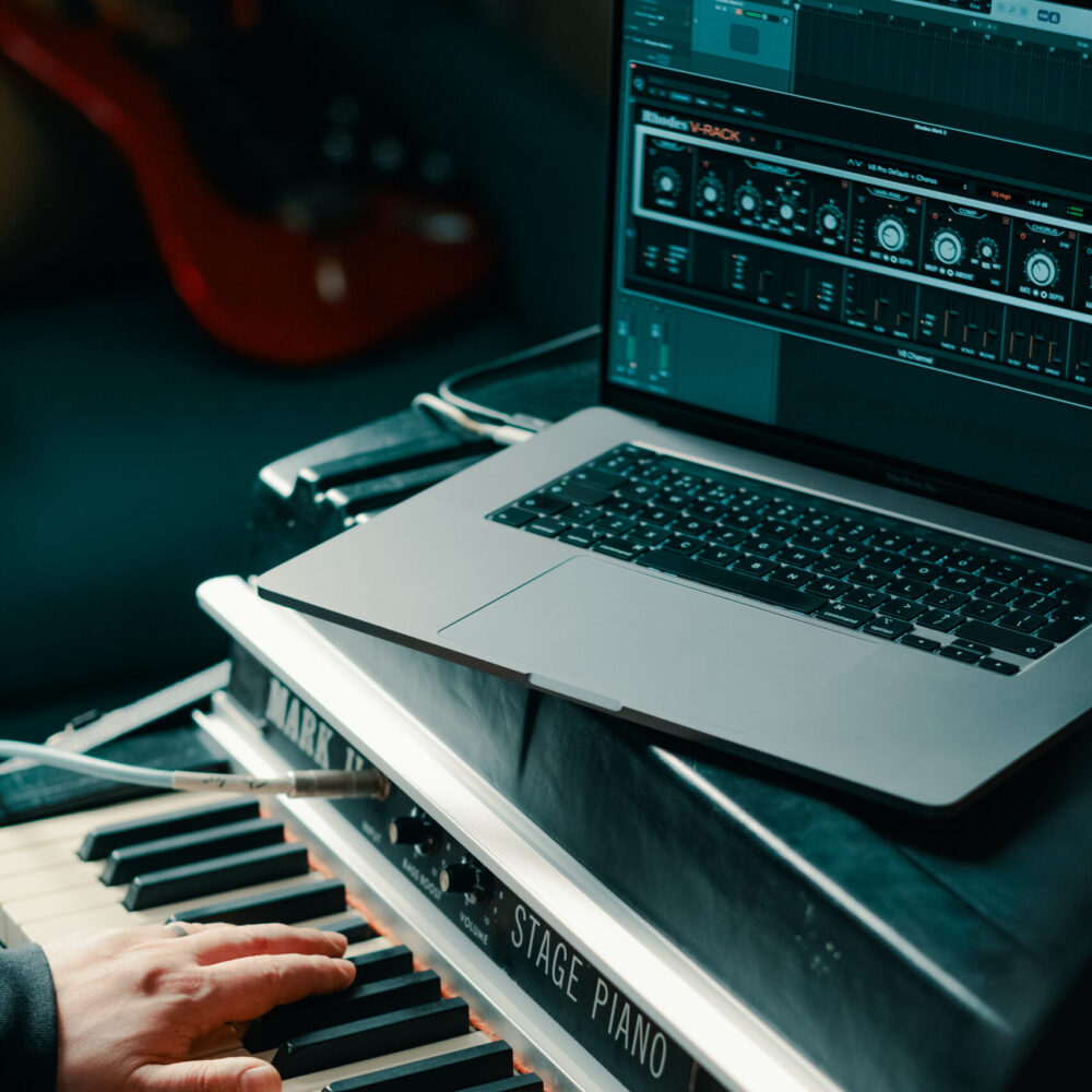 Homepage - Rhodes Music